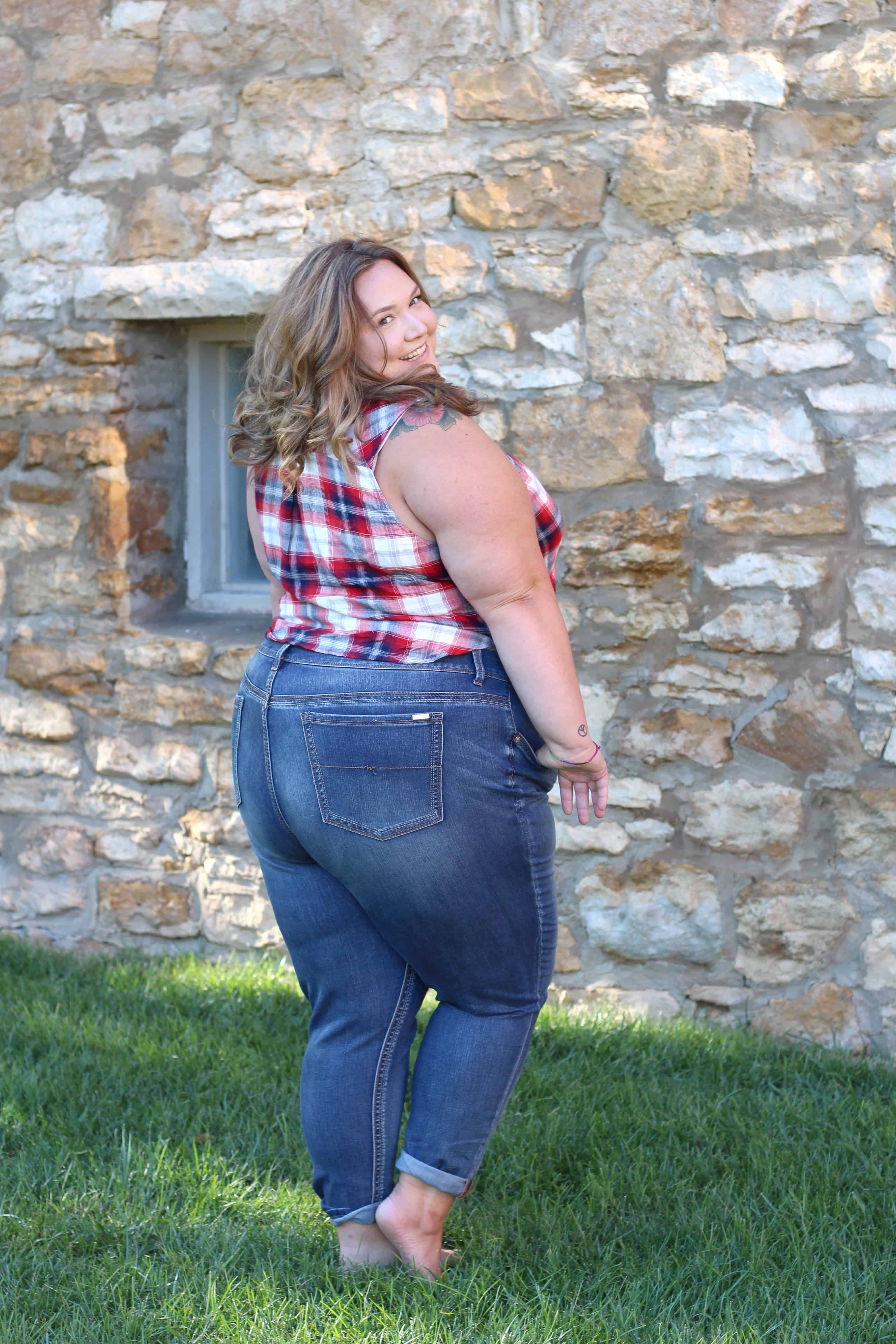 PLUS SIZE JEANS FROM THE NEW MELISSA MCCARTHY LINE AT HSN Fat Girl Flow